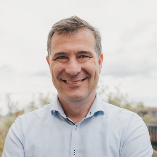 Niels Hovestad - Career & Kids